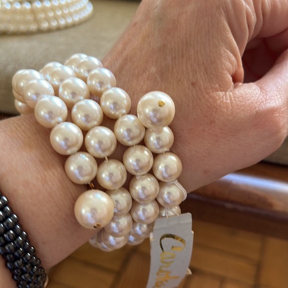 Carolee | Accessories | Carolee Coil Strand Pearl Bracelet | Poshmark